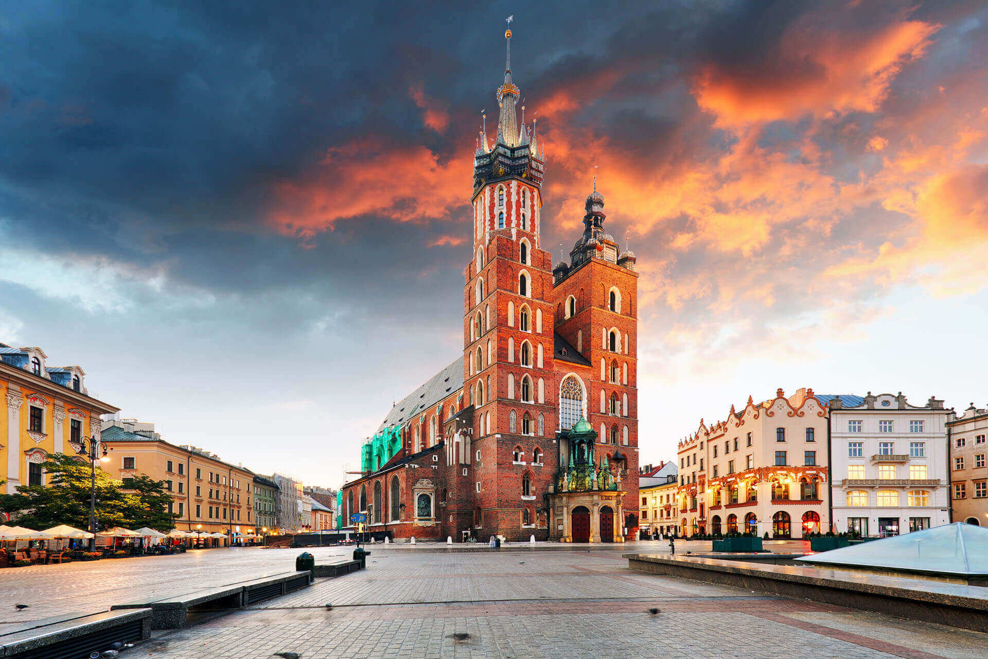 Poland 2021 Minimum Salary Threshold Set For EU Blue Card Holders