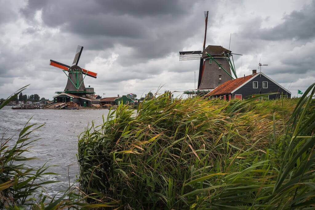 Netherlands: New Passport Service Center in the US
